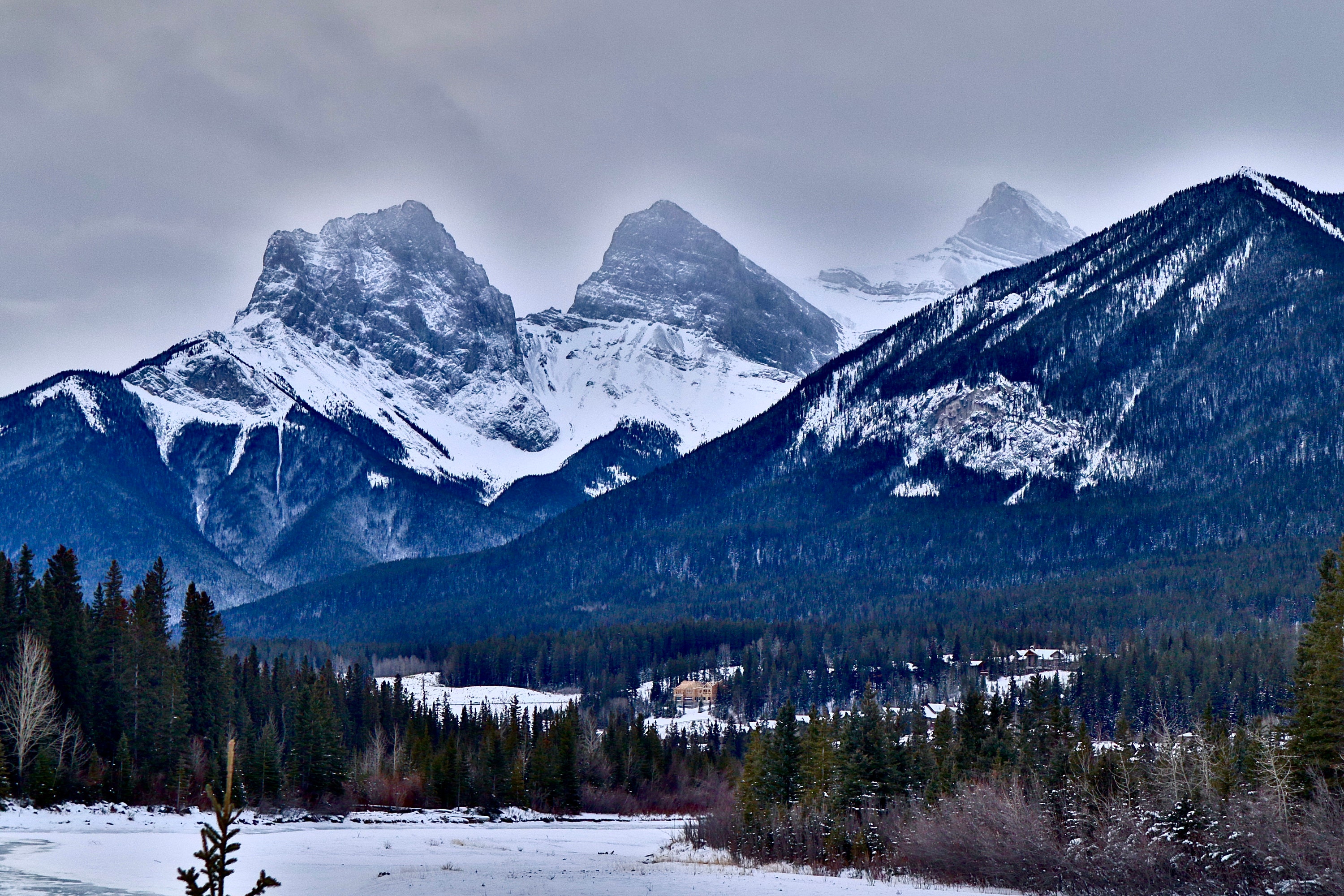3 Sisters Mountain - Etsy