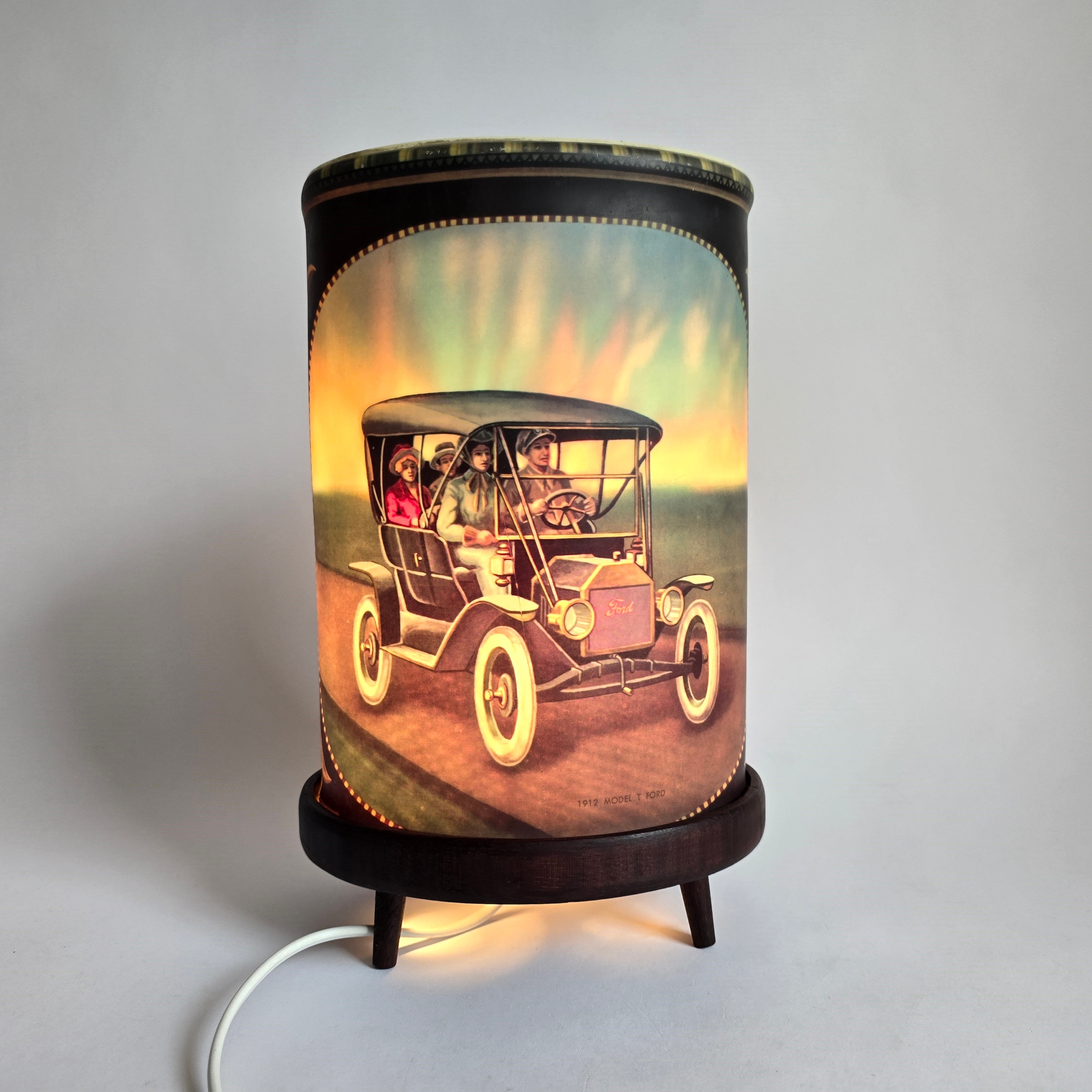 Vintage Mid Century Modern Motion Table Lamp With Scenes of Retro Cars ...