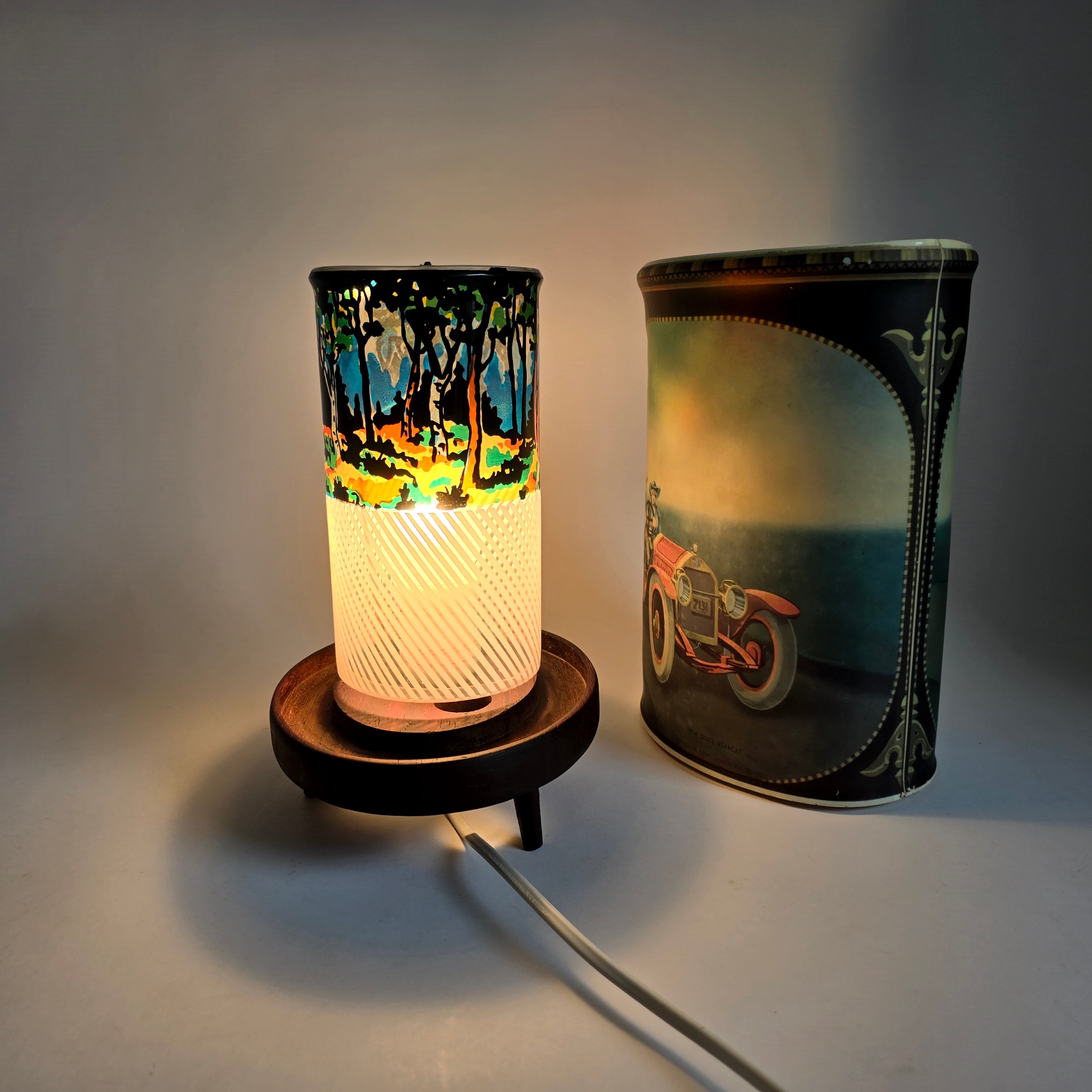 Vintage Mid Century Modern Motion Table Lamp With Scenes of Retro Cars ...