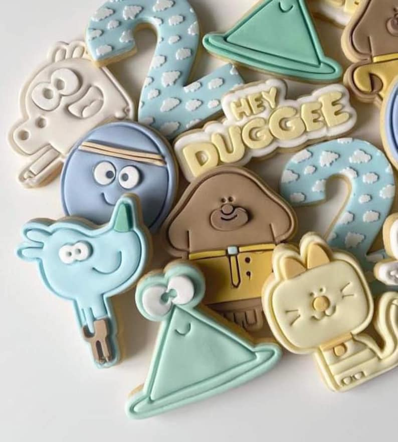 Hey Duggee Betty Octopus Cookie Cutter and Fondant Embosser - Etsy