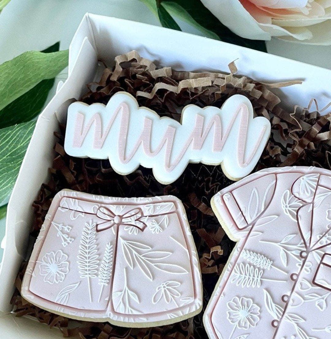 Mum Script Mother’s Day Cookie Cutter and Fondant Debosser - Etsy Australia