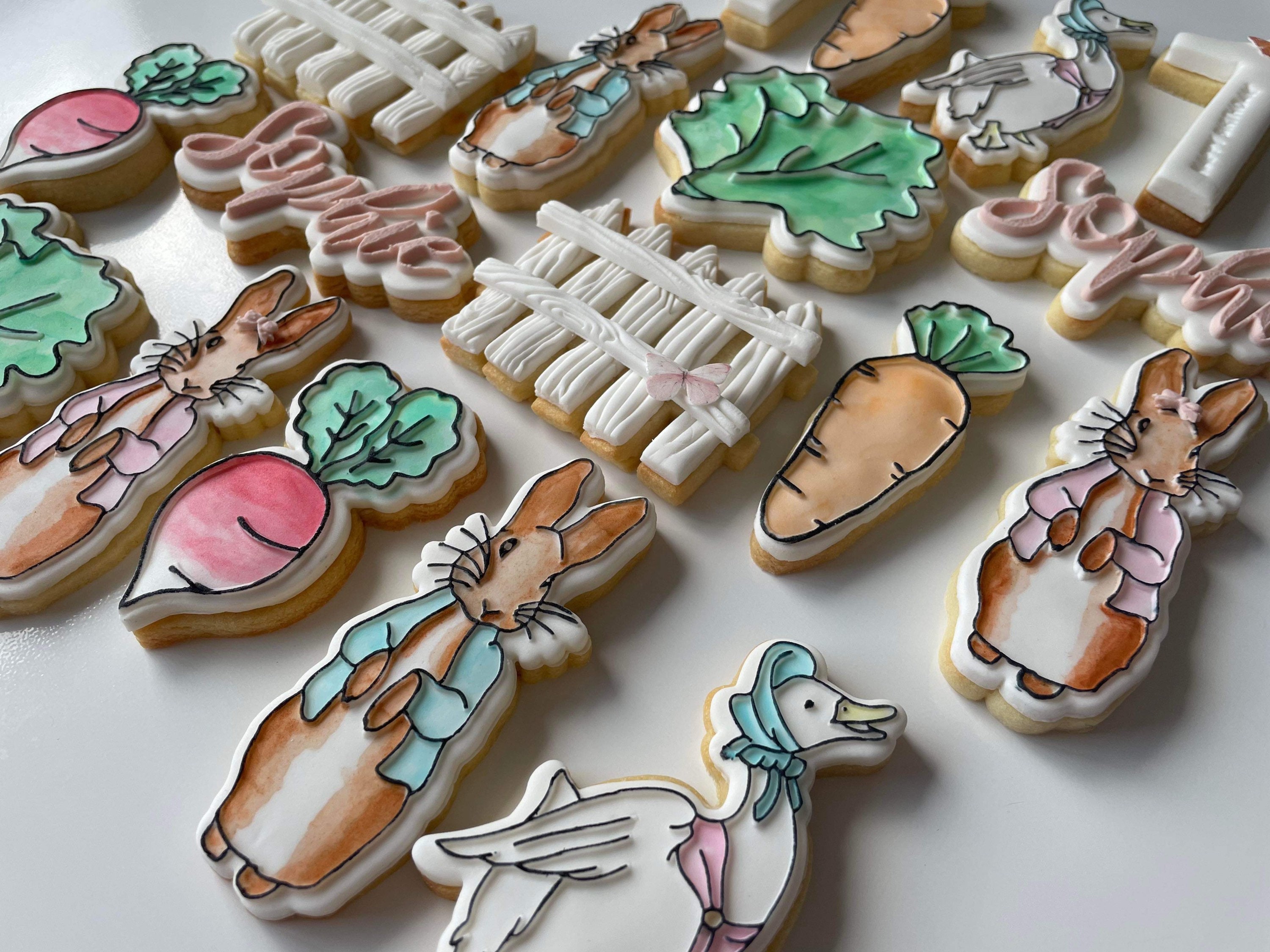 Peter Rabbit Cookie Cutter and Fondant Debosser Set. Lettuce. - Etsy ...