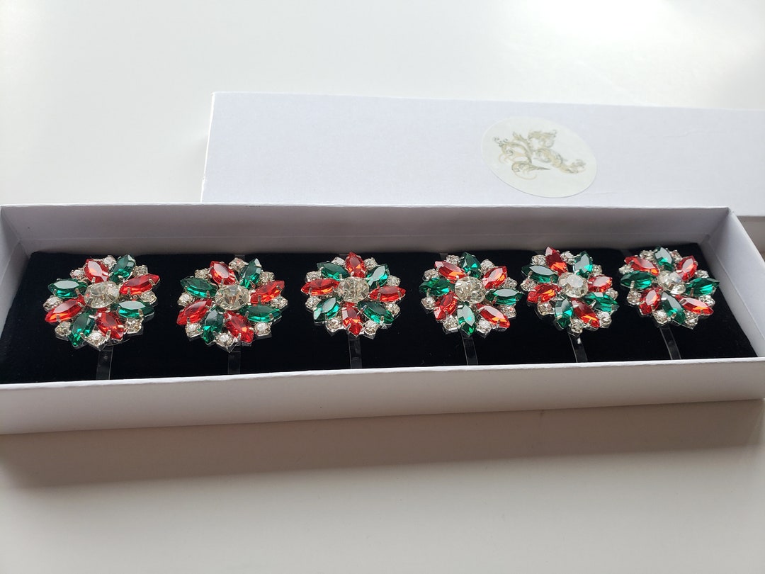 Holly Christmas Buttons NO SEW Clip on Button Covers Set of 6 Diamond ...