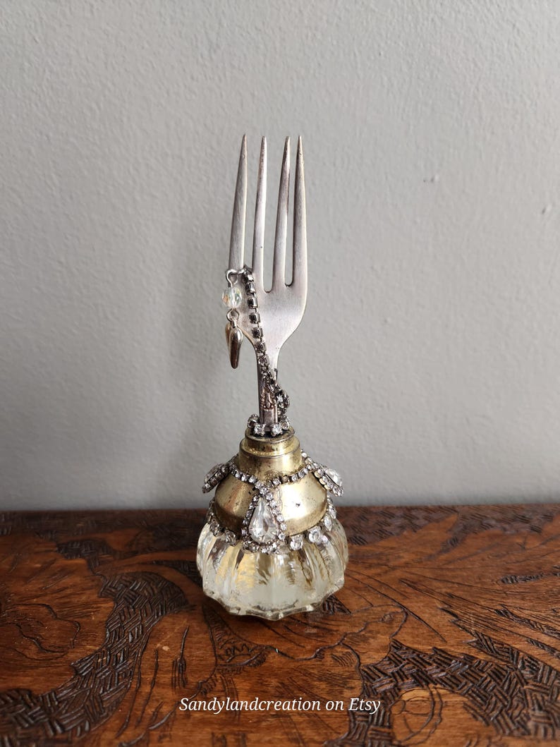 Repurposed Antique Doorknob Photo Holder With Vintage Fork ...