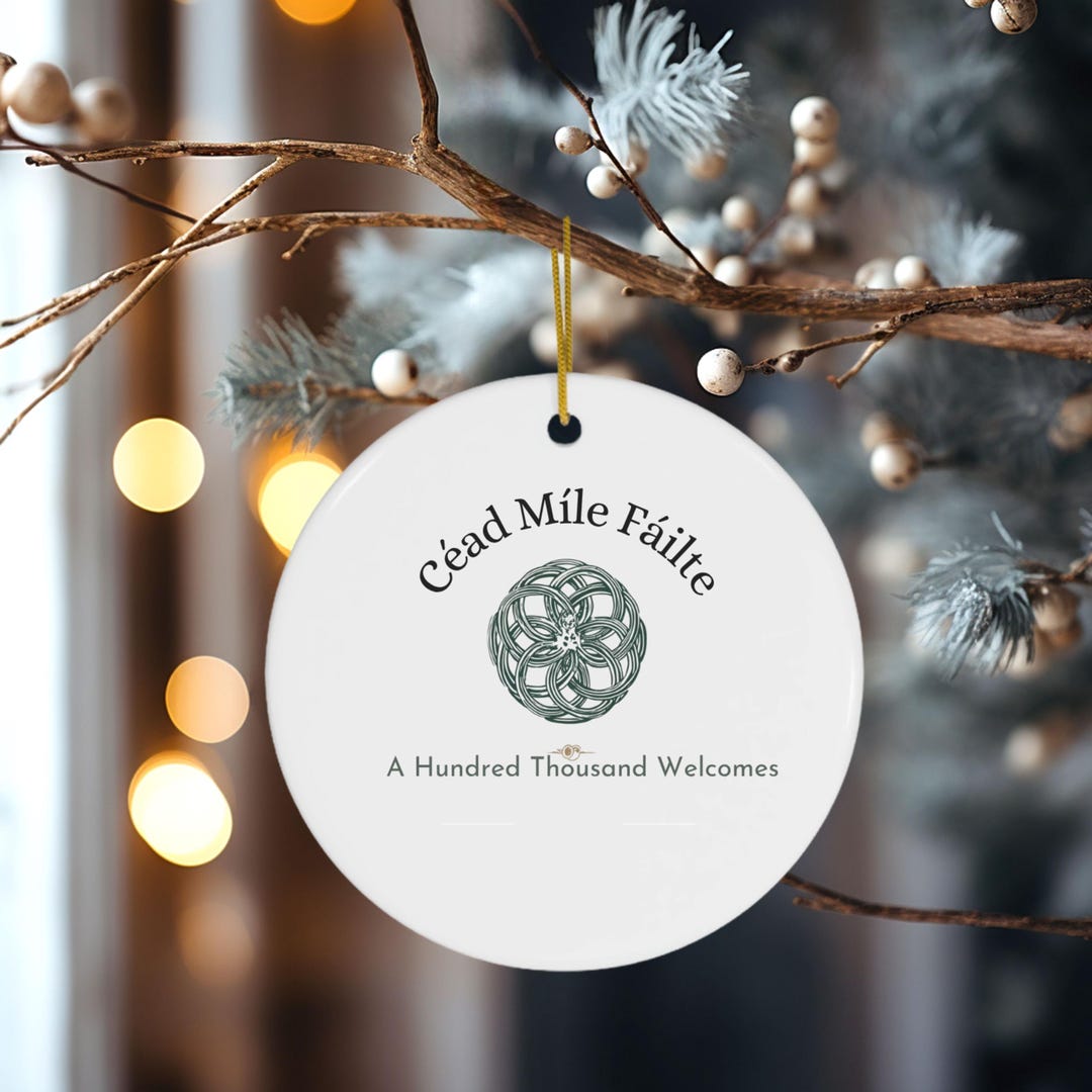 Minimalist Celtic Knot Ornament With Personalized Last Name and Gaelic ...