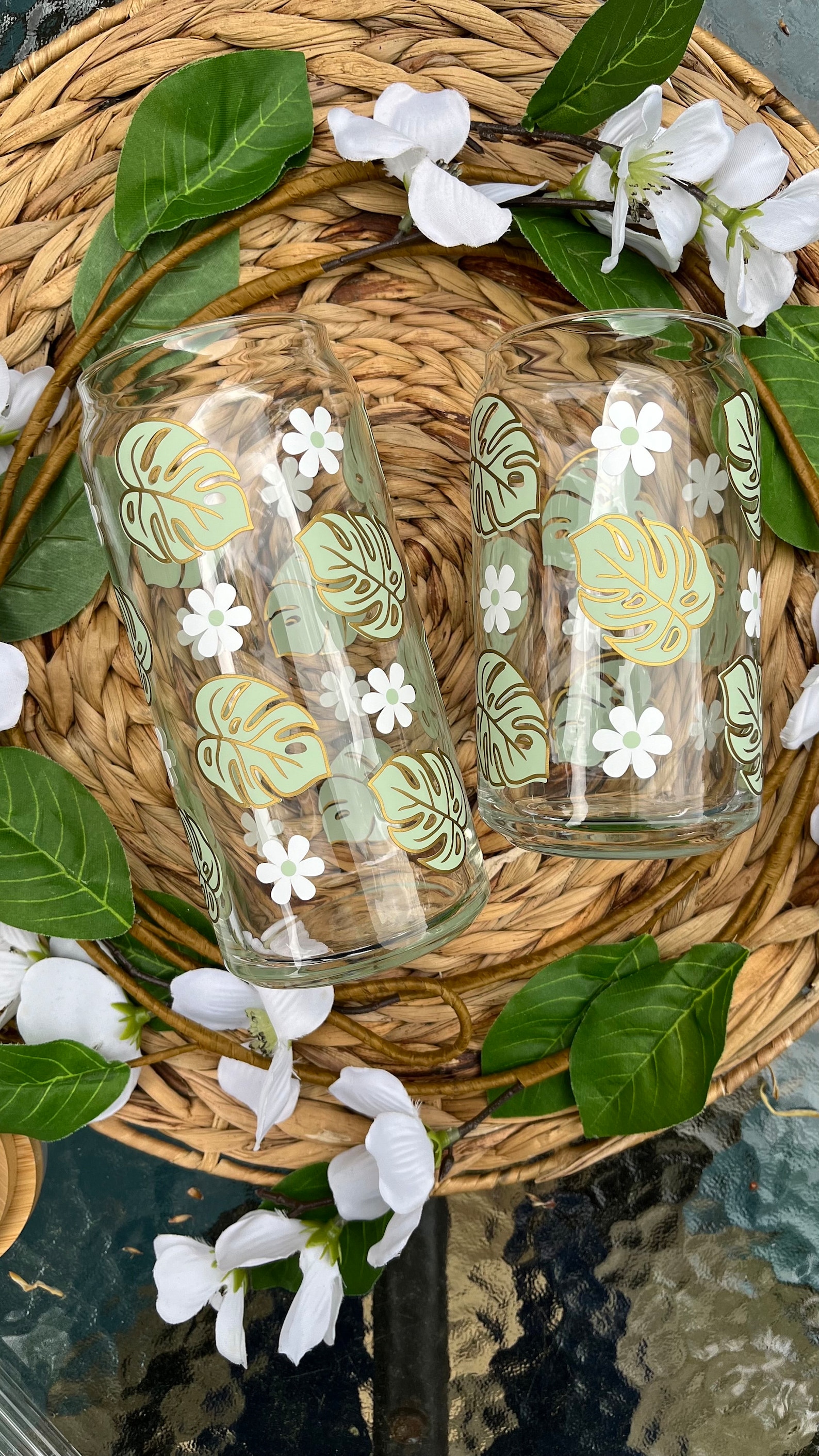 Monstera Daisy Glass Cup - Etsy