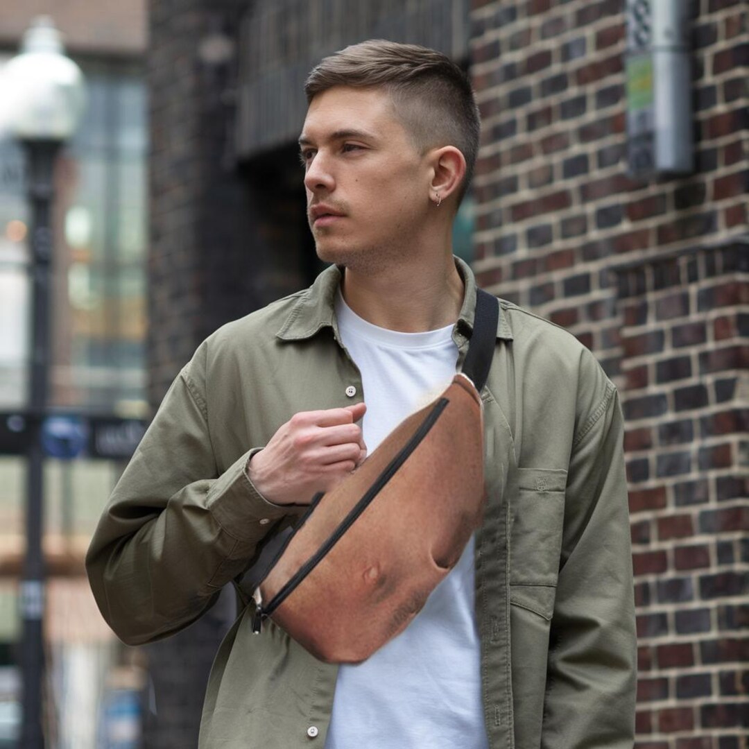 Iconic Belly Bag – Hilarious Realistic Beerbelly Fanny Pack – Bold ...