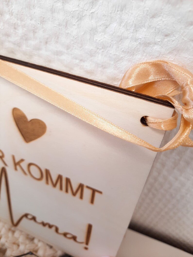 Schild Hochzeit Holz Einzug Trauung Kind Hier kommt die Braut meine ...