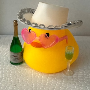 Limited Edition Champagne Duck, Cruising Duck, Cute Gift, Rubber Duck ...