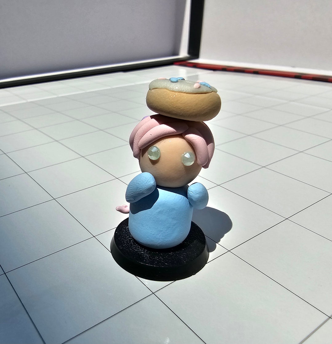 Cute Donut Girl Dungeons and Dragons Dollhouse Minis Dnd D&d Minis Npc ...