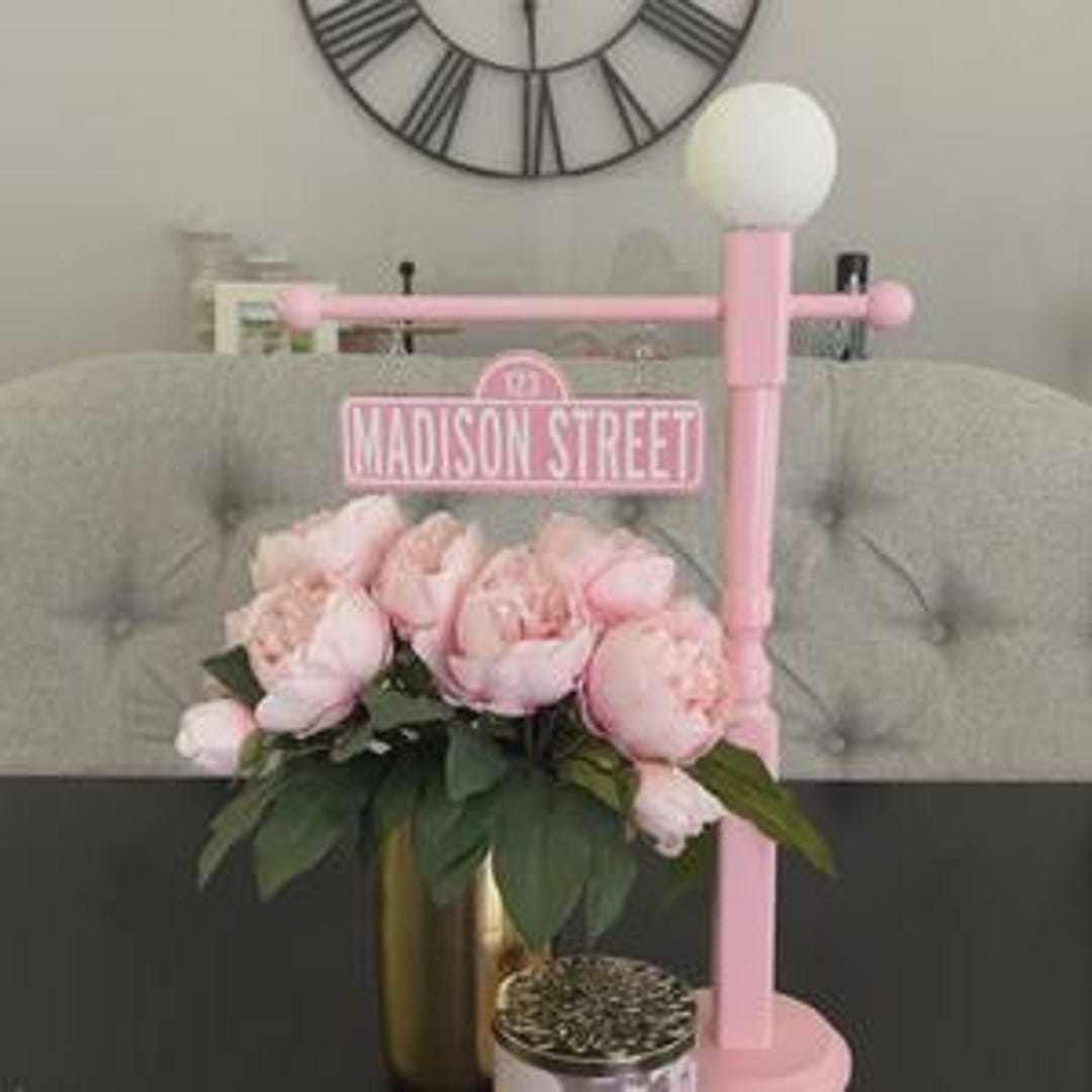 Lamp Post Street Sign 21 Inch Centerpiece - Etsy