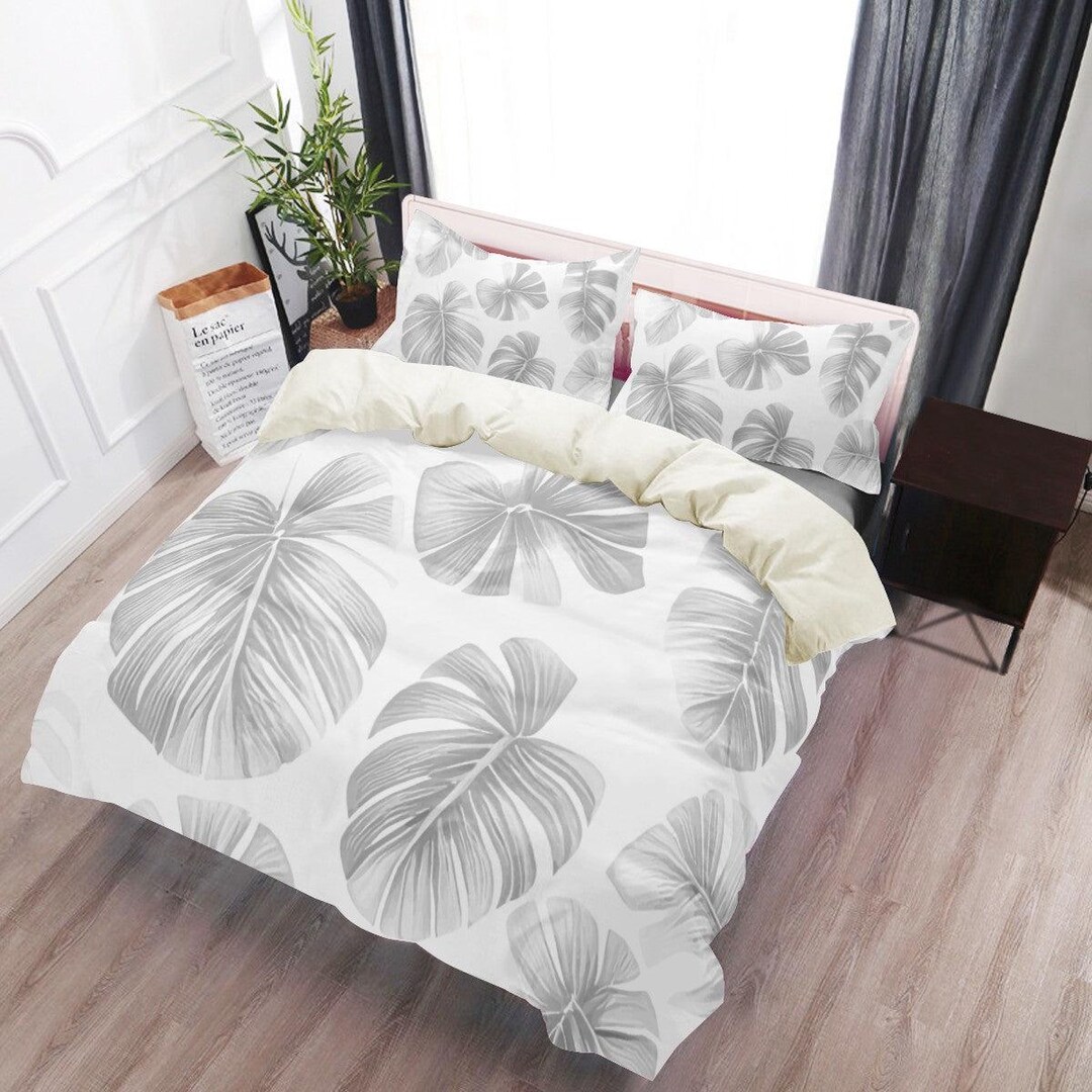 Elegant White Monstera Leaf Bedding Set: 3-piece Reversible Comforter ...
