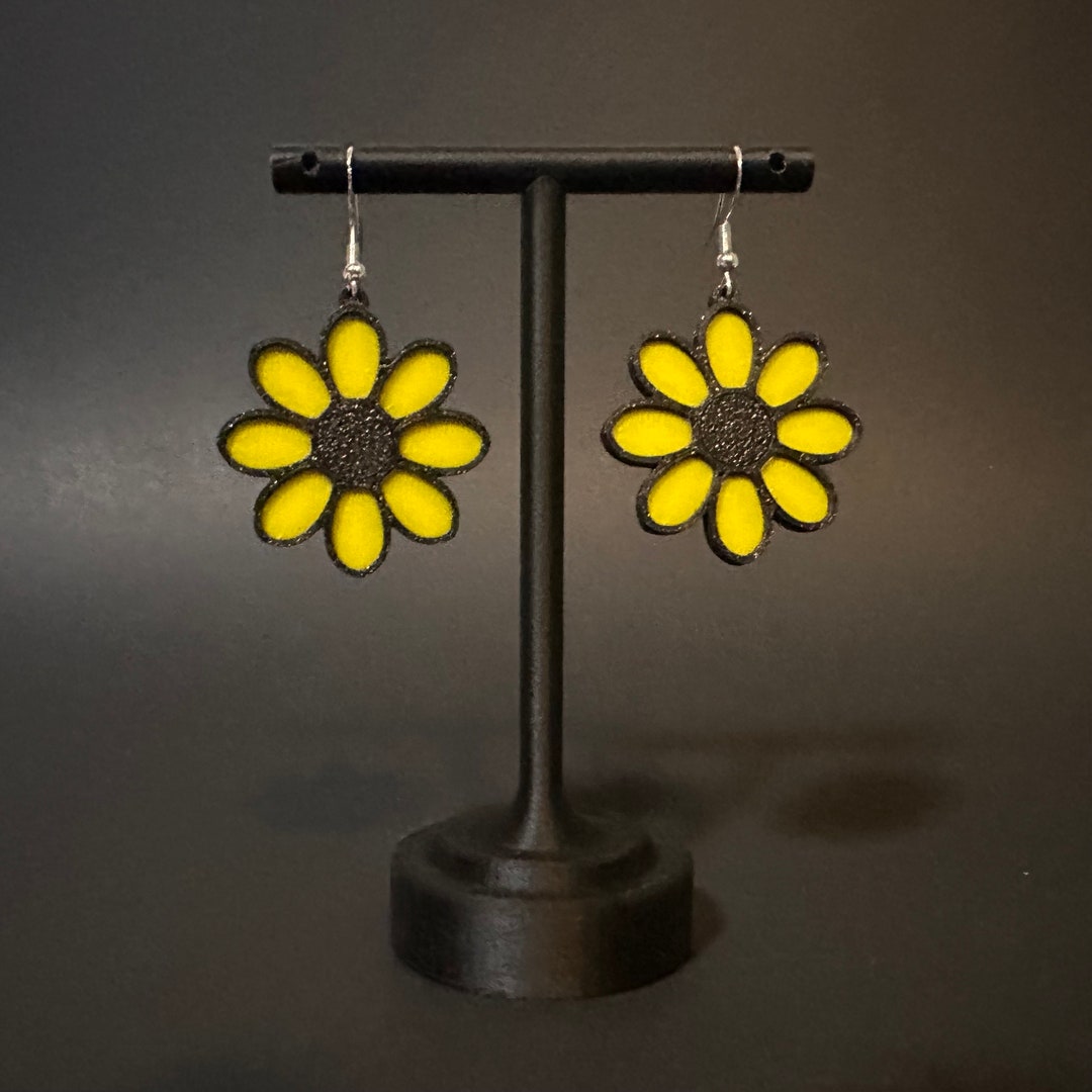3D Printed Daisy Earrings: Lightweight PLA, Sterling Silver Hooks - Etsy