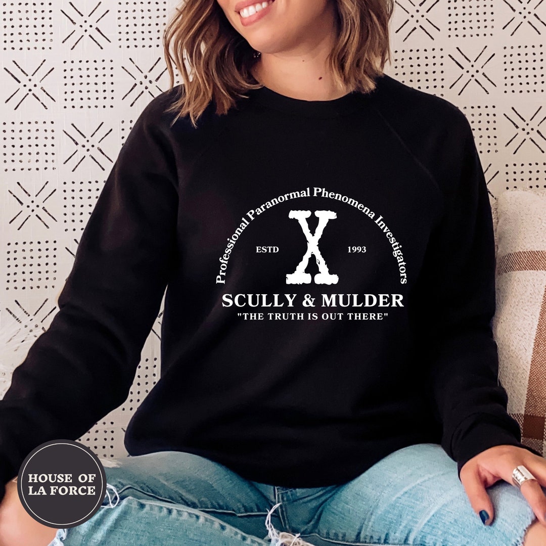 Scully & Mulder's Paranormal Investigation Sweatshirt, the X-files, X ...