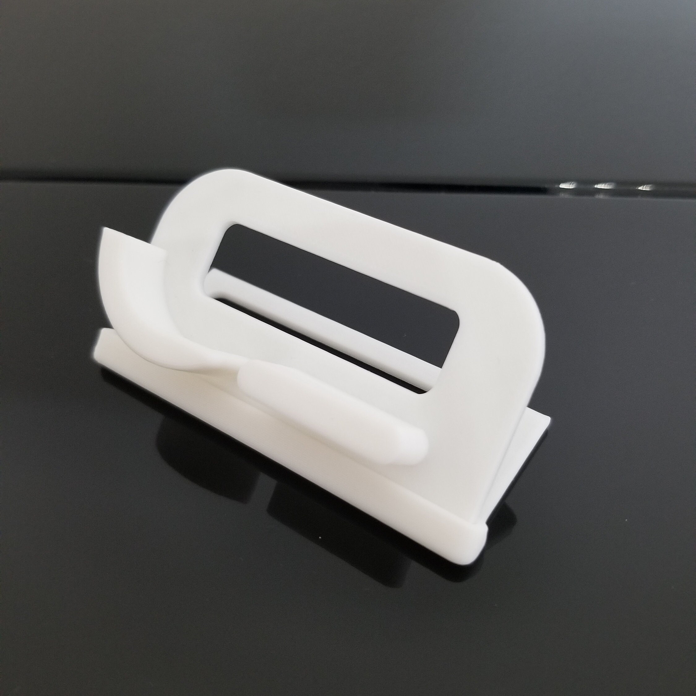 Desktop RSA holder: Low profile token holder; keep your workspace neat ...