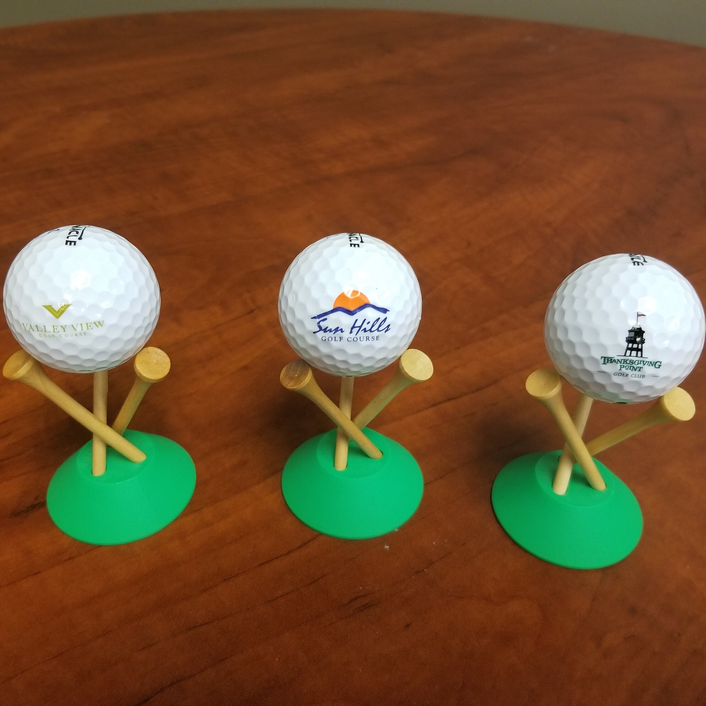 Golf Ball Display Stand Set of 3 Trophy Golf Ball Holder Favorite Golf ...