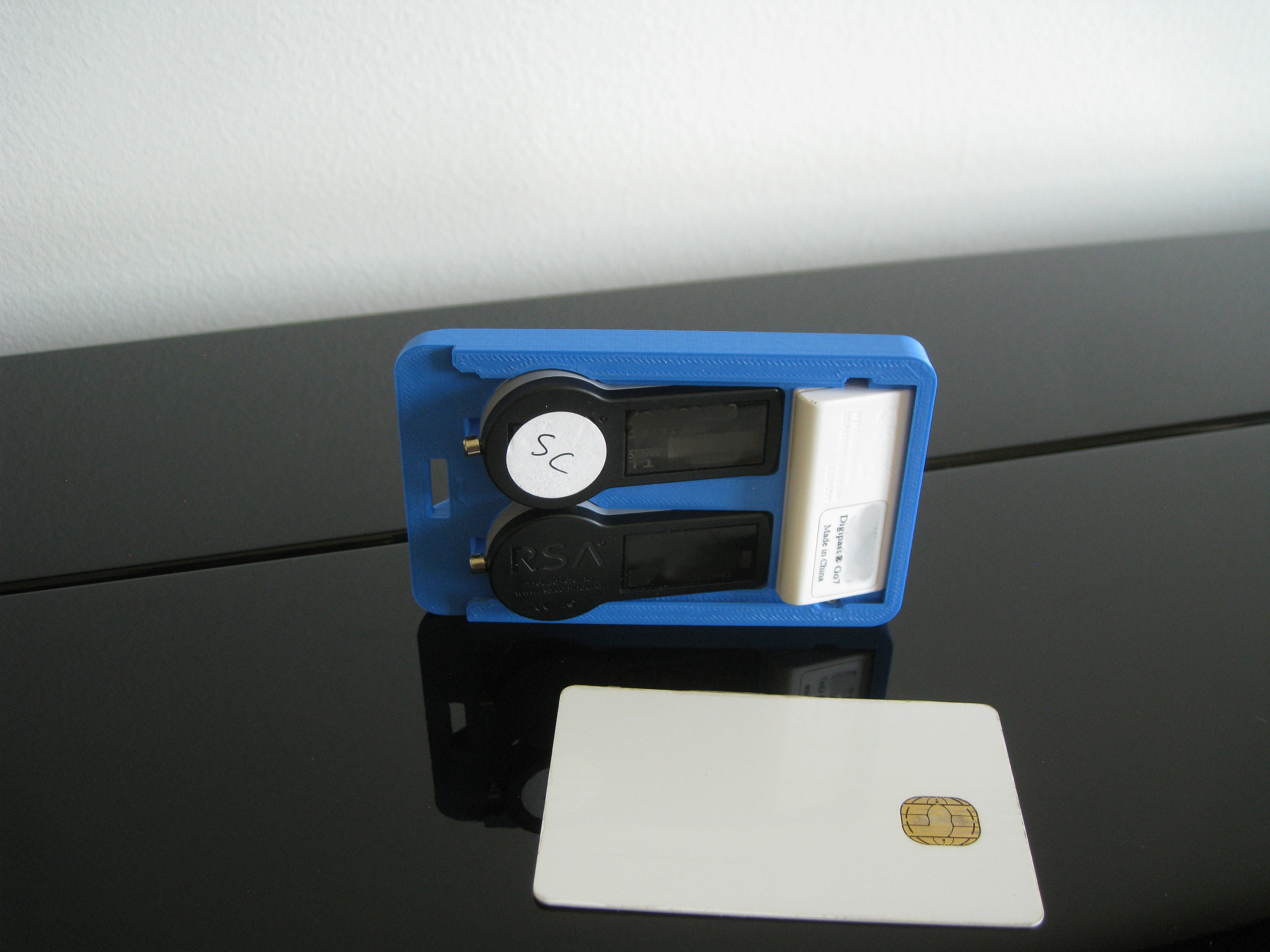 ID Badge, Dual RSA Toke, Vasco Token Holder; Secure token holder ...