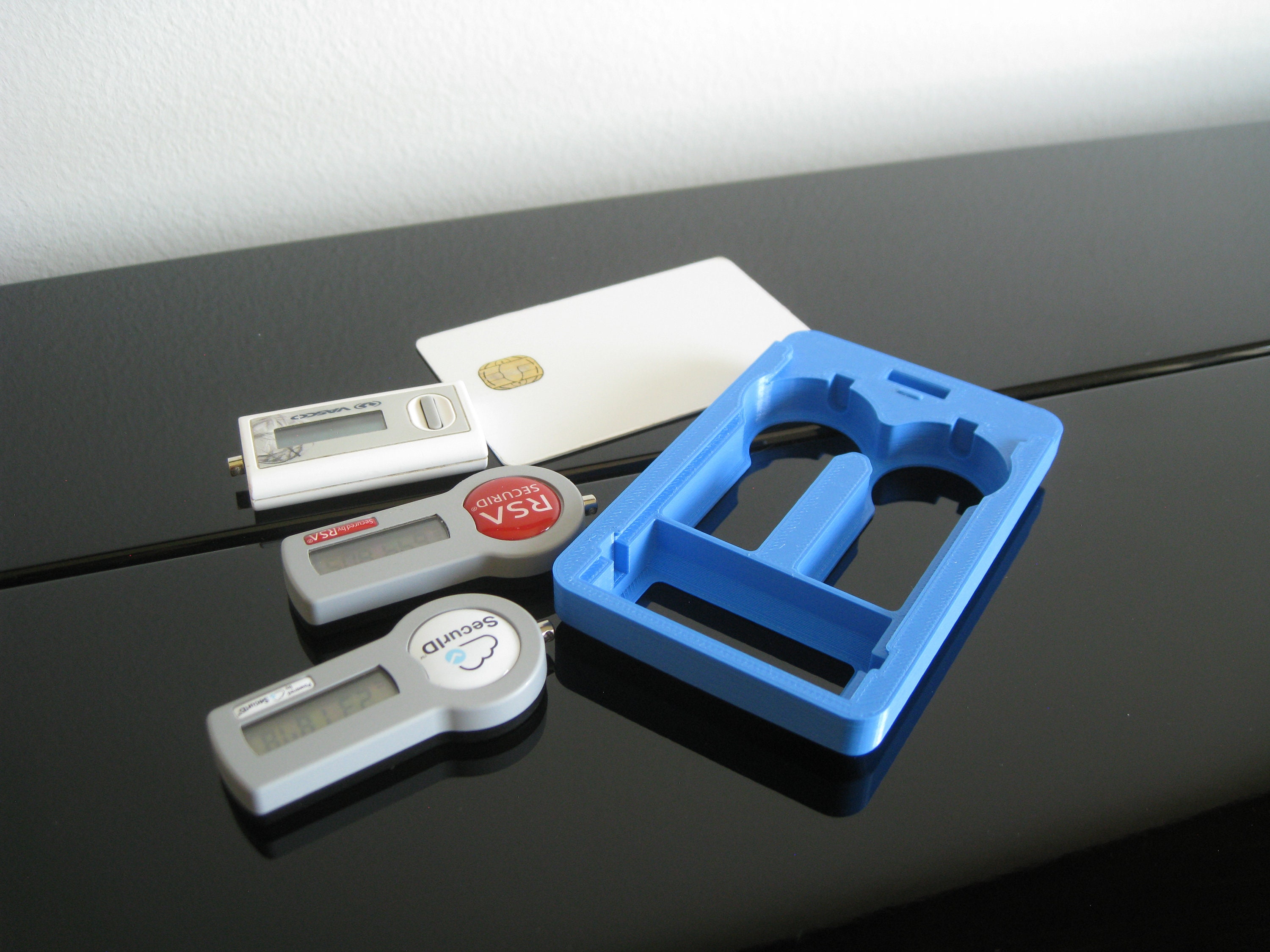 ID Badge, Dual RSA Toke, Vasco Token Holder; Secure token holder ...