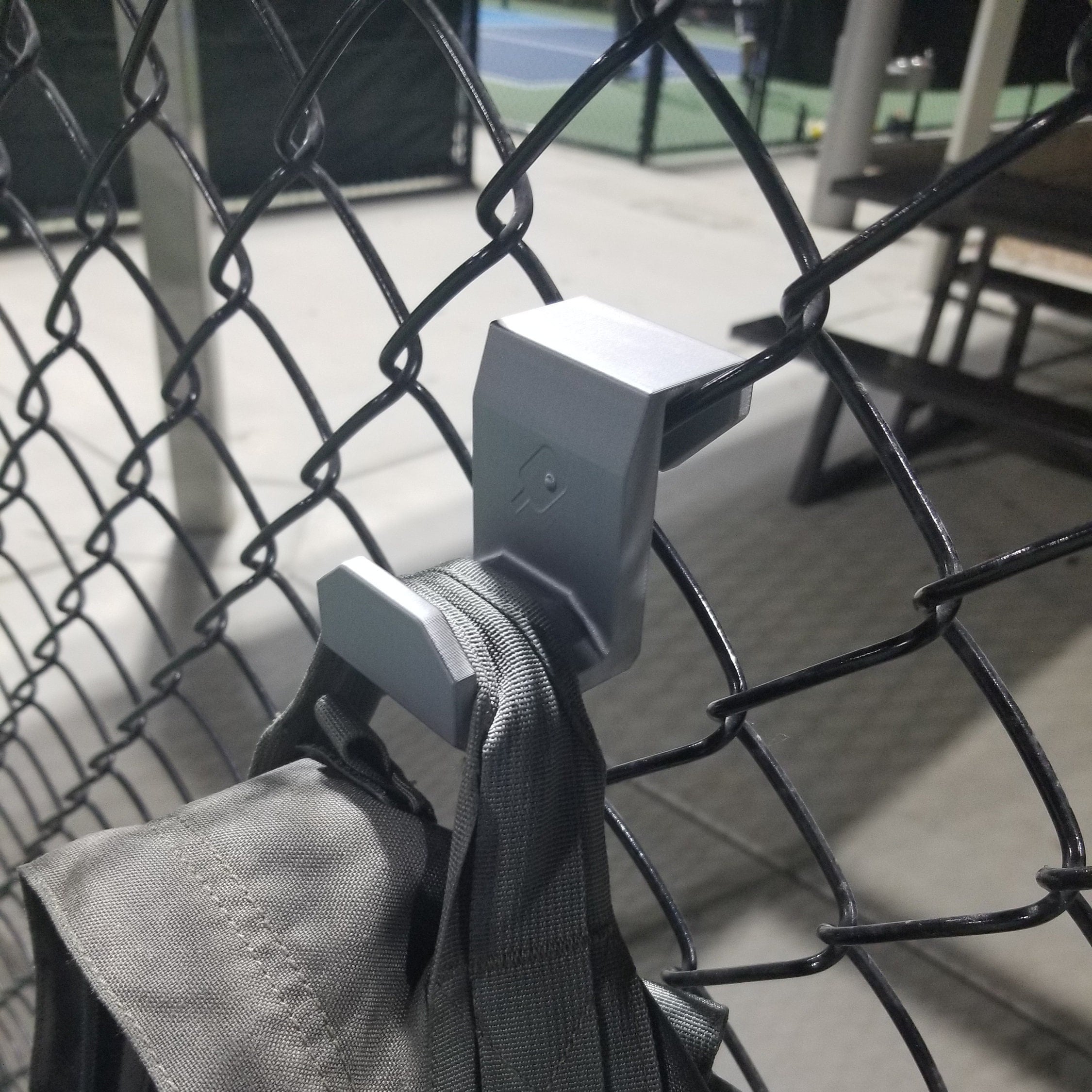 Fencemate Bag Hook for Chain Link Fence Pickleball Hook Tennis Hanger ...