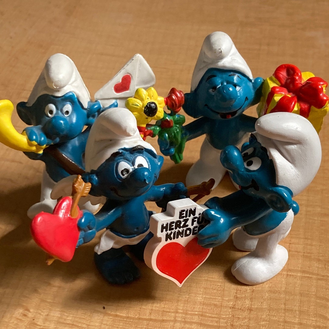 Valentine's Day Love-themed Smurfs, Unique Gift for Sweetheart ...