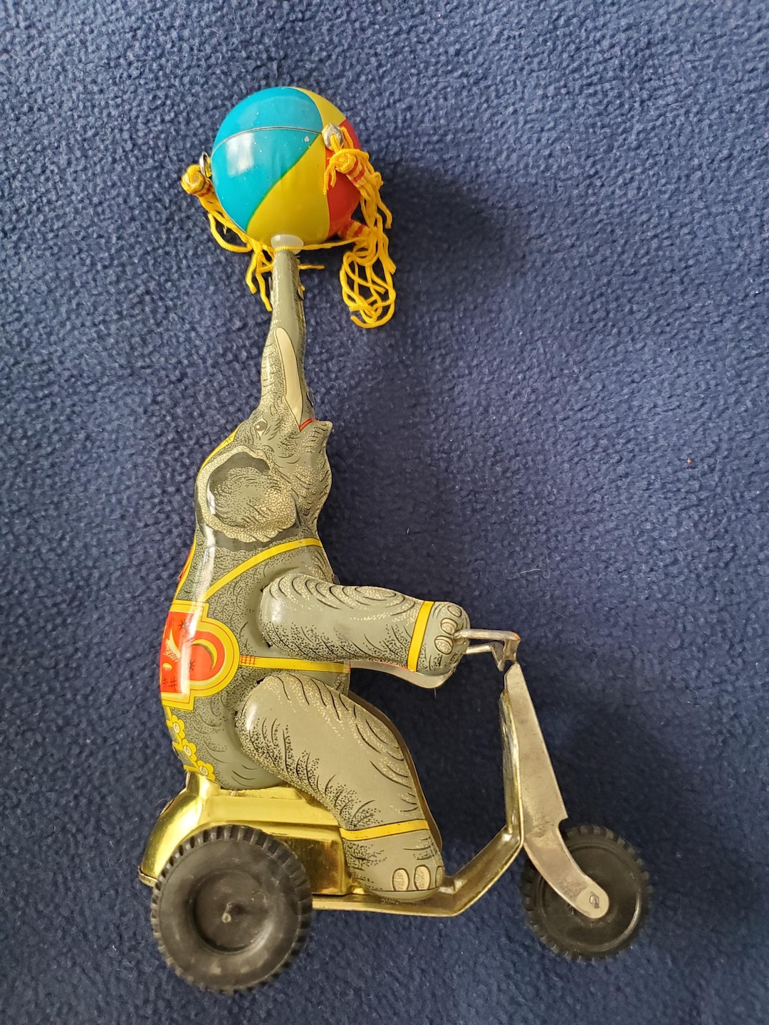 Schylling Vintage Wind-up Circus Elephant on Tricycle B3 - Etsy