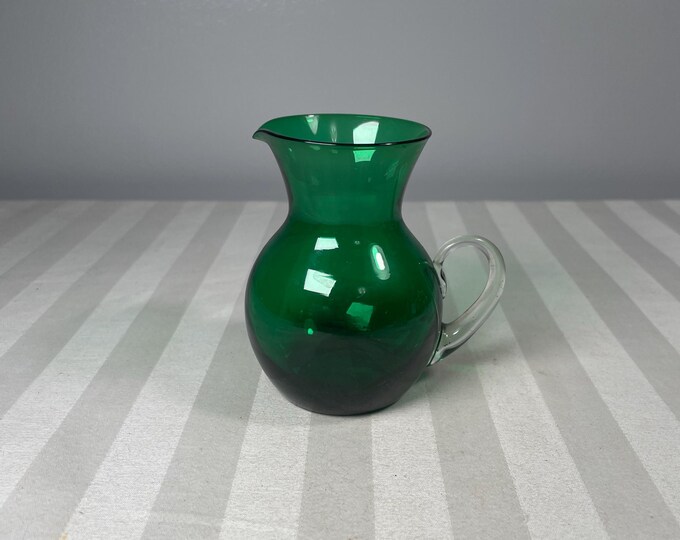 Vintage Hand-blown Art Glass Pitcher Round W/ Clear Handle Kelly Green ...