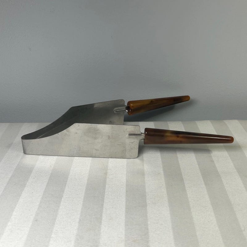 Bakelite Cake Cutter - Etsy