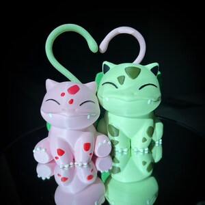 Lovey Dovey Bulbasaur & Ivysaur Cake Topper: Valentine Wedding Decor - Etsy