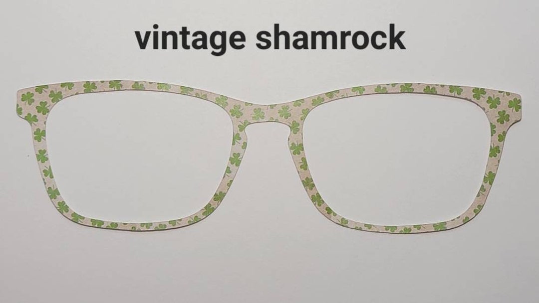 Vintage Shamrock - Aged Green Shamrocks Over Dirty White - Etsy