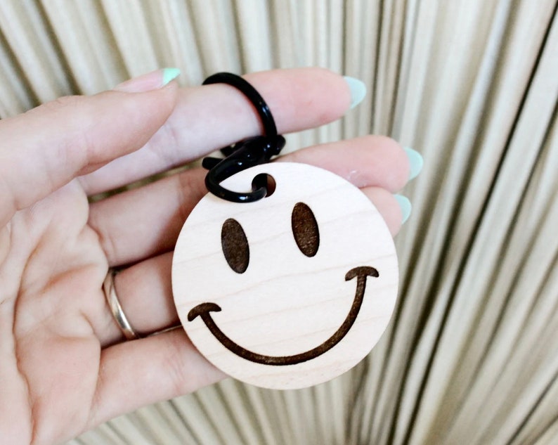 Smiley Face Keychain SVG Smiley Bag Tag SVG Retro Keychain - Etsy