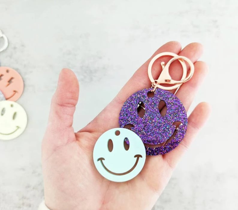 Smiley Face Keychain SVG Smiley Bag Tag SVG Retro Keychain - Etsy