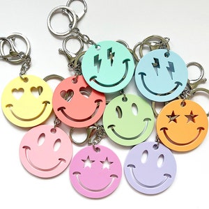 Smiley Face Keychain SVG | Smiley Bag Tag SVG | Retro Keychain | Smile ...