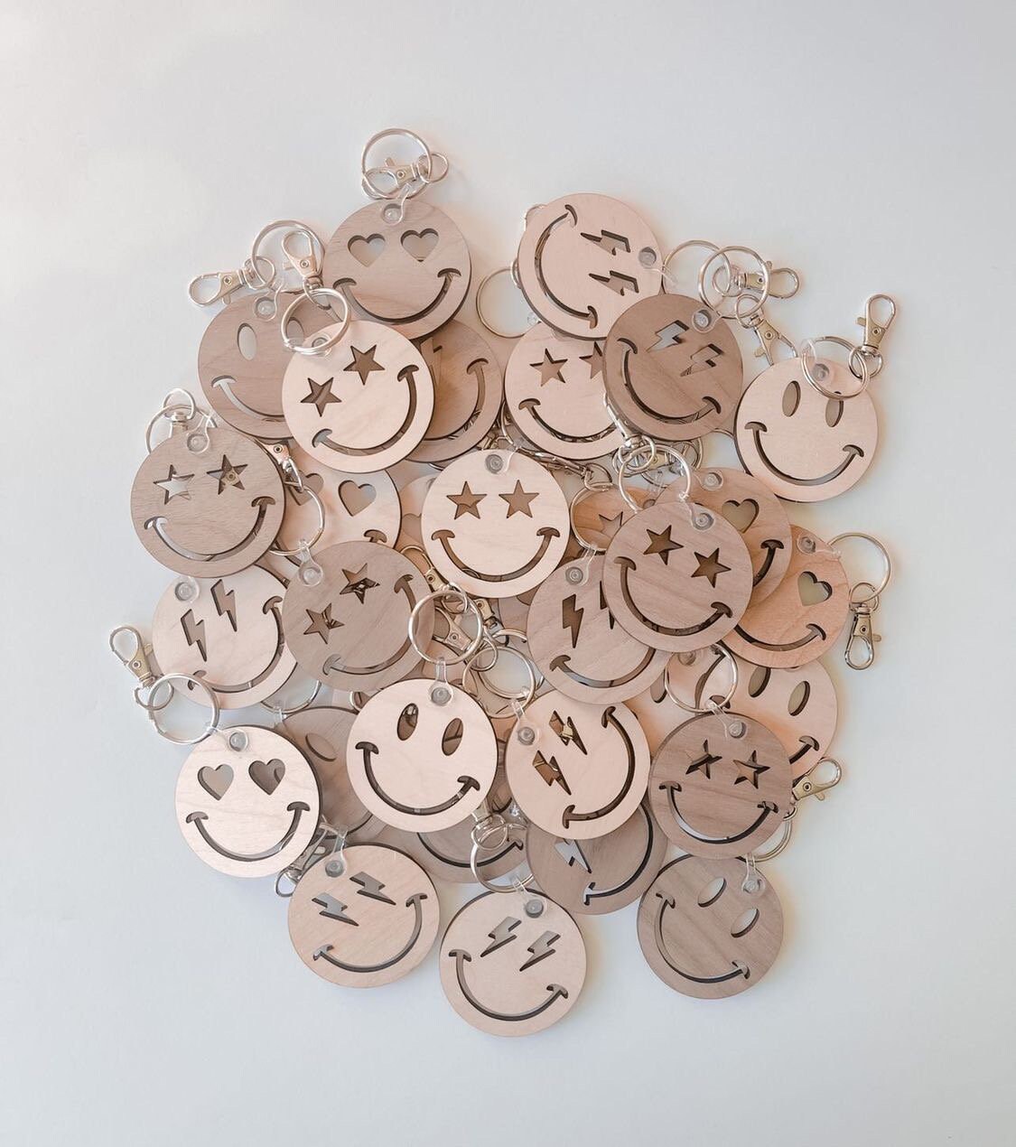 Smiley Face Keychain SVG Smiley Bag Tag SVG Retro Keychain - Etsy