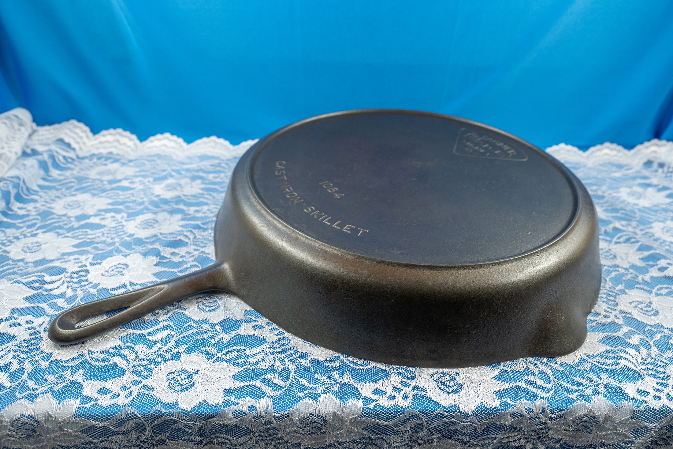 No. 14 Wagner Pie Logo Cast Iron Skillet, P/N 1064, Wagner Ware Sidney ...