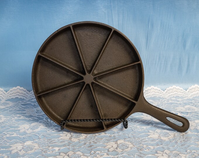 Unmarked Wagner 8-wedge Cast Iron Corn Wedge Pan - Etsy