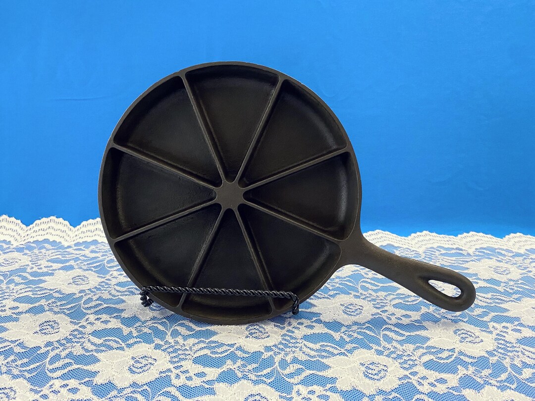 Birmingham Stove and Range 8-wedge Corn Bread Skillet, Cast Iron Corn ...