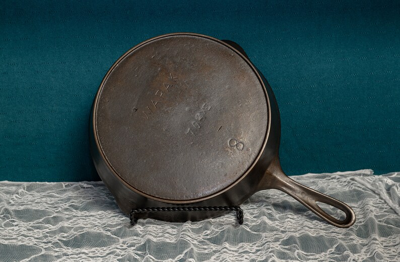 No. 8 Wapak Straight Block Logo Early Logo Cast Iron Skillet - Etsy