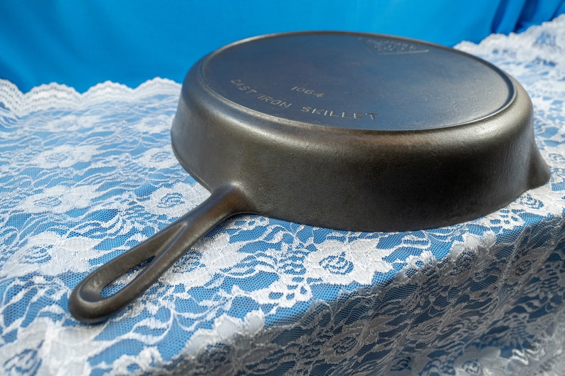 No. 14 Wagner Pie Logo Cast Iron Skillet, P/N 1064, Wagner Ware Sidney ...