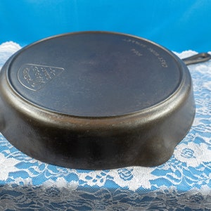 No. 14 Wagner Pie Logo Cast Iron Skillet, P/N 1064, Wagner Ware Sidney ...