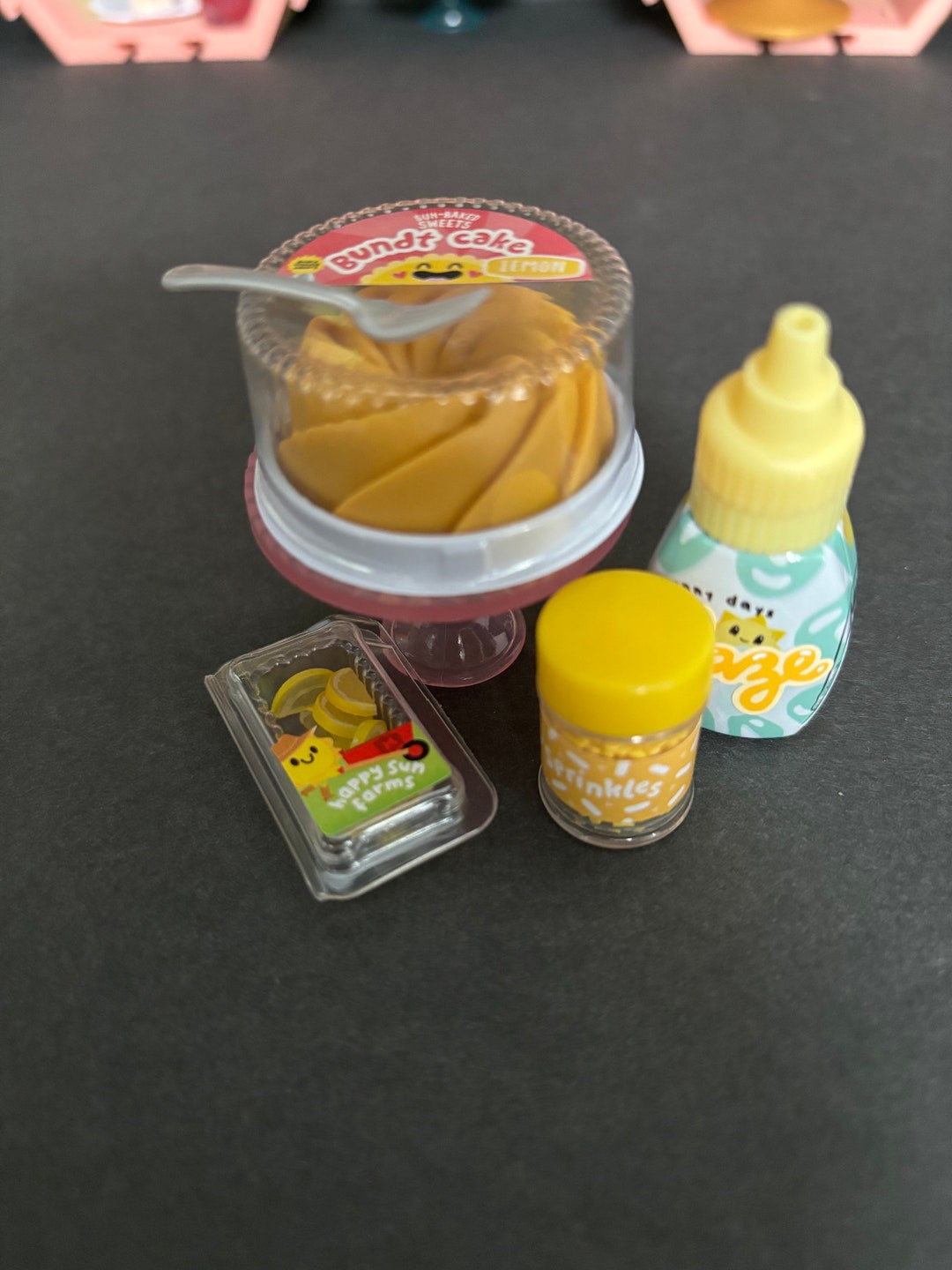 MGA Make It Miniverse, Diner Series, Banana Split, Key Lime Pie ...