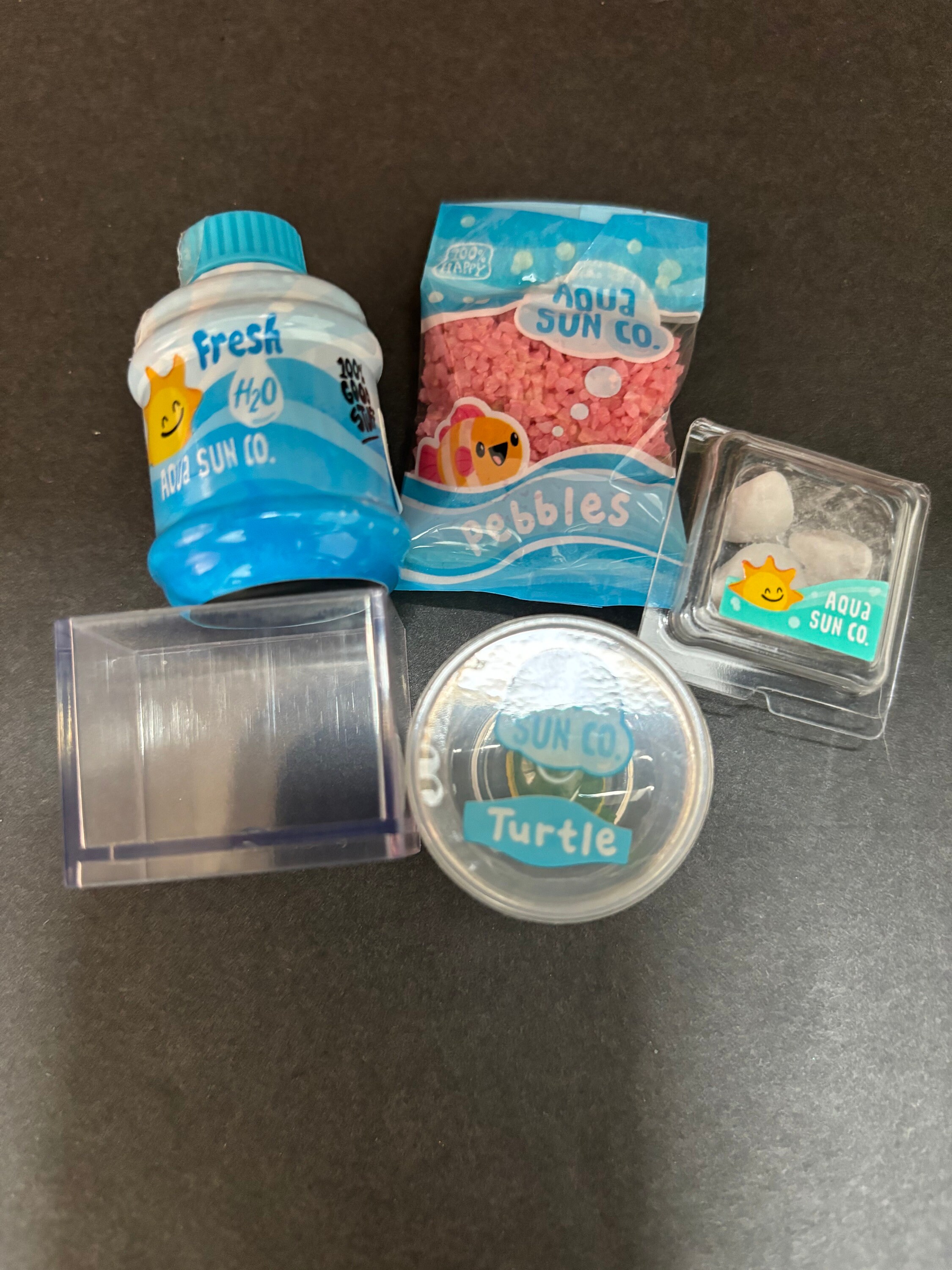 MGA Make It Miniverse, Lifestyle, Clown Fish, Succulent, Slider Turtle ...