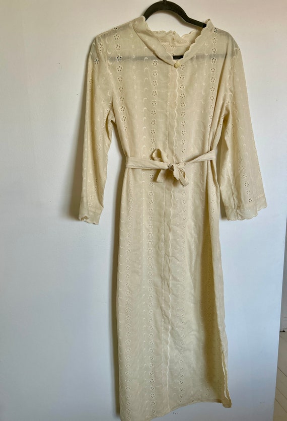 Handmade Vintage Cream Eyelet Nightgown and Robe Set:… - Gem