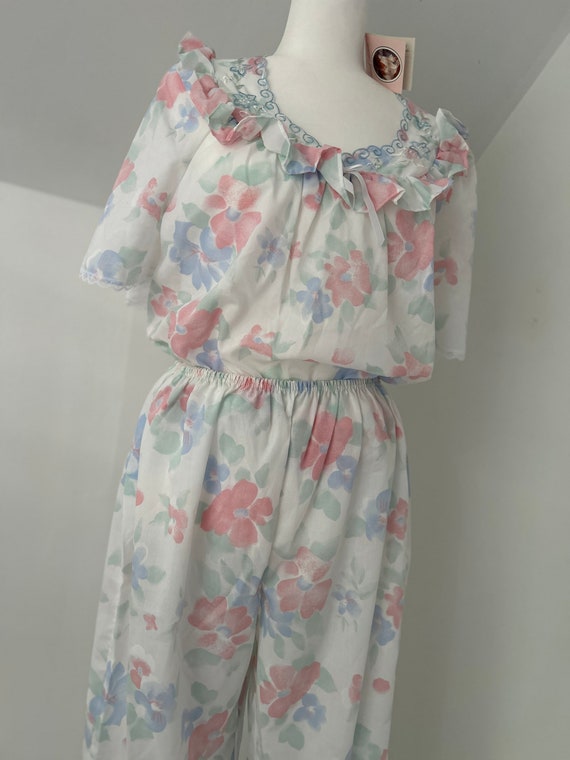 Mint Condition Vintage Floral , Feminine, PJ Set – Wa… - Gem