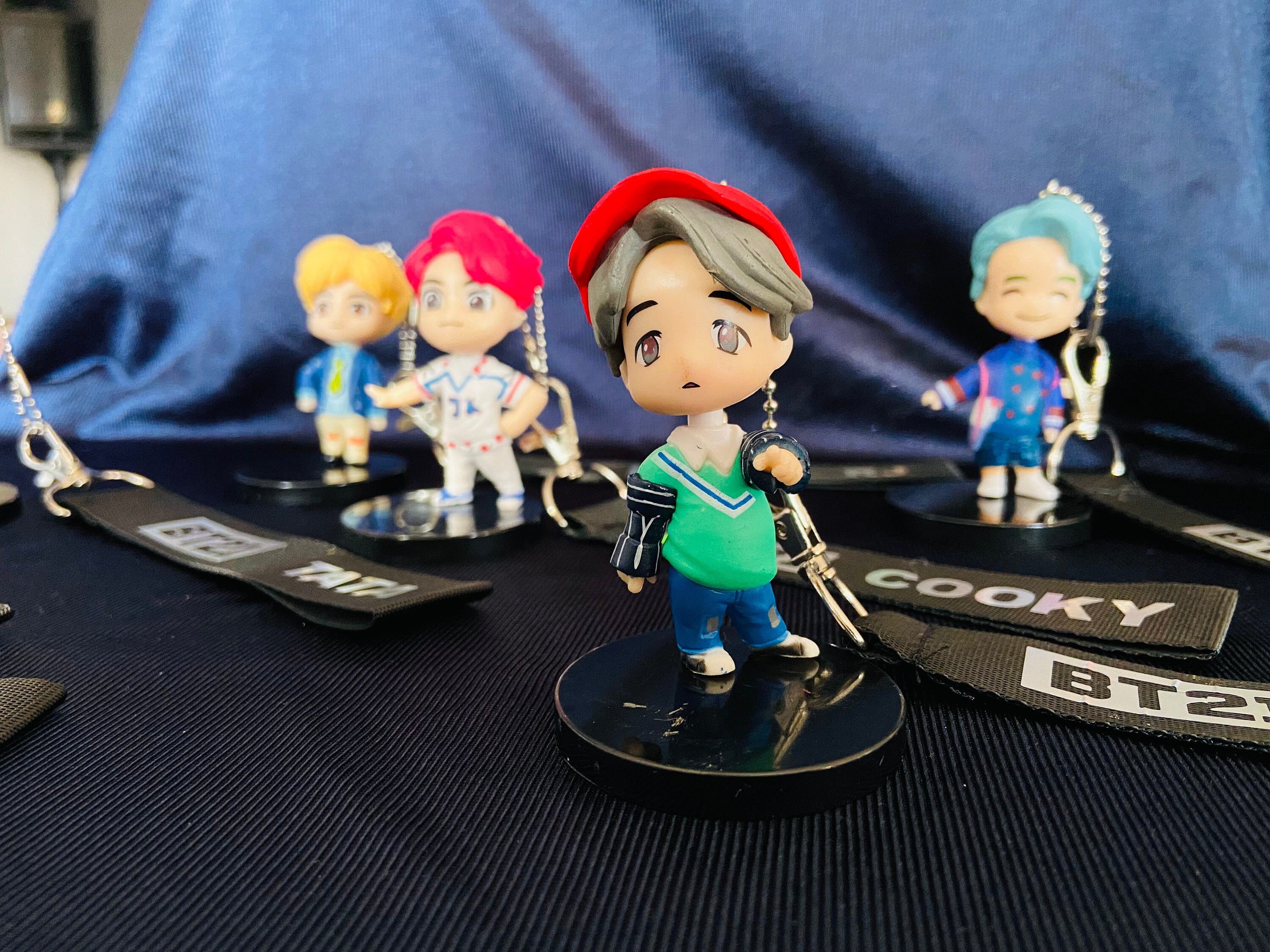 BTS Tinytan Figurines With Stand and Lanyard W/bt21 Name 3 Piece Set ...