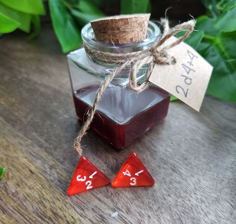 RPG Health Potions Duo: Crafted Resin Elixirs for Epic Adventures - Etsy