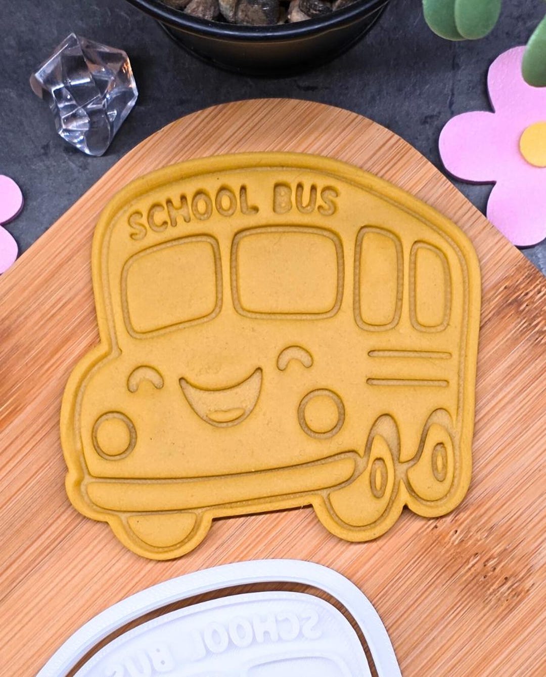 School Bus Cookie Cutter and Stamp: Back to School Fondant Icing ...