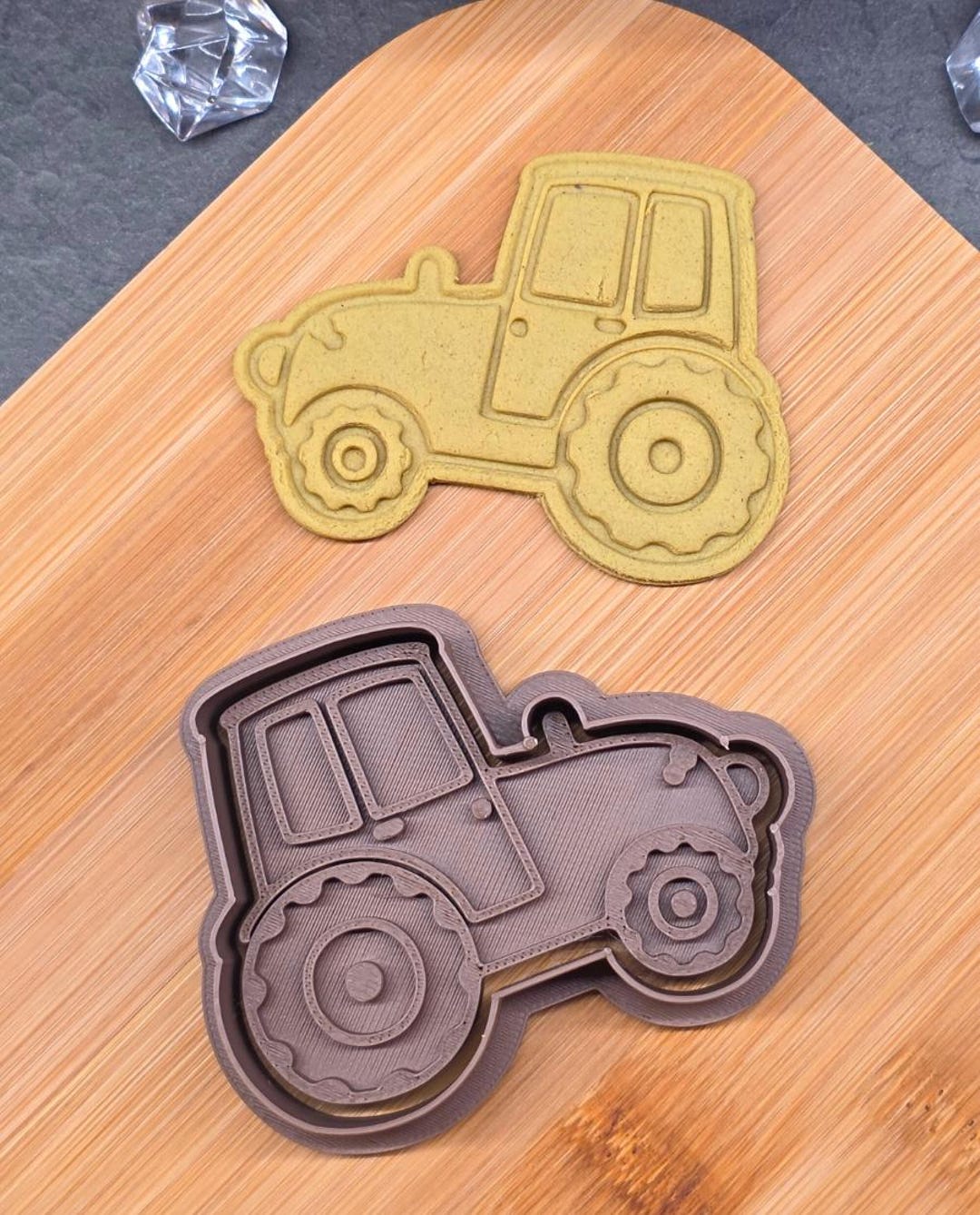 Tractor Cookie Cutter and Stamp: Farm Transport Fondant Icing Cupcakes ...