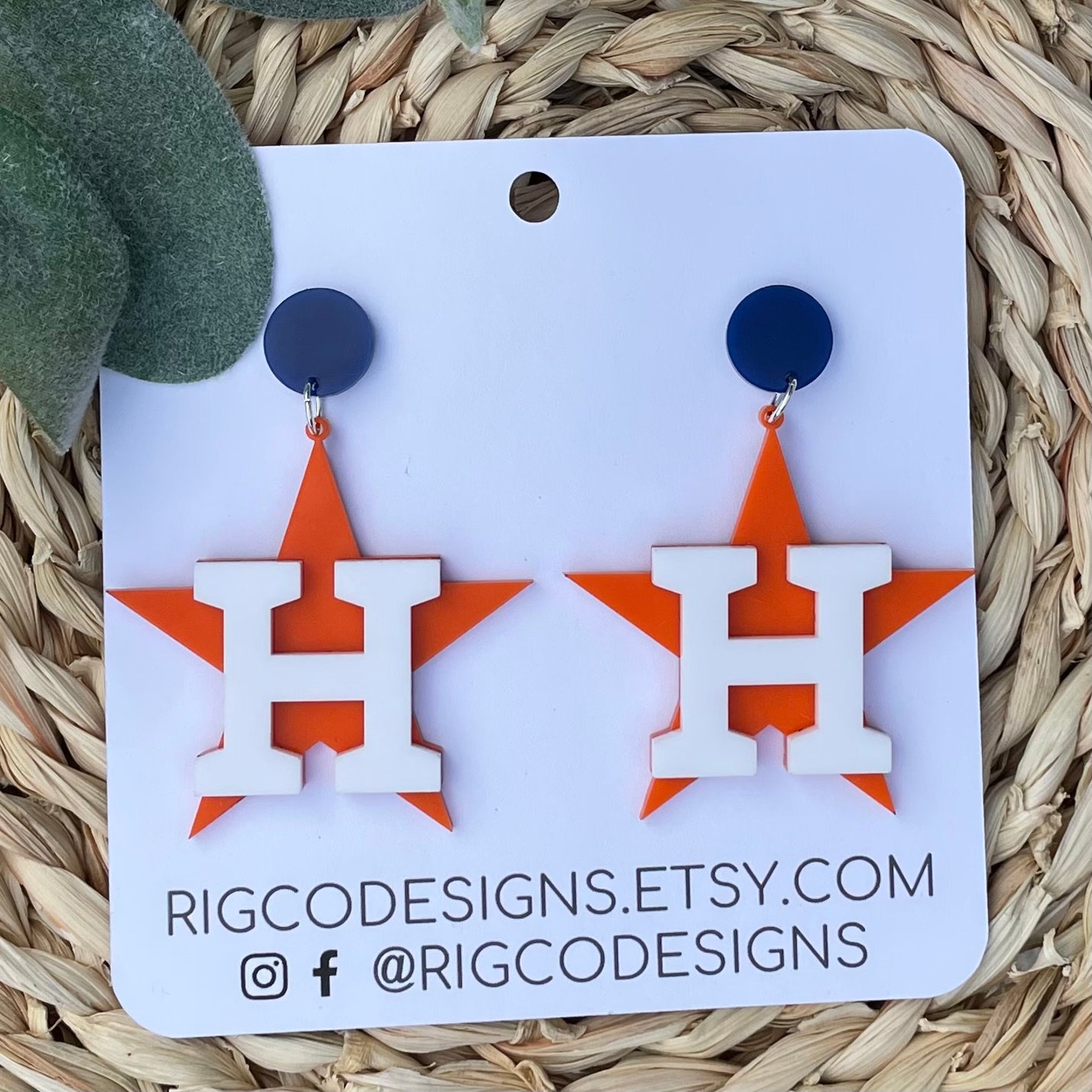 Astros Star H Earrings - Etsy