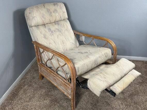 Bamboo recliner store