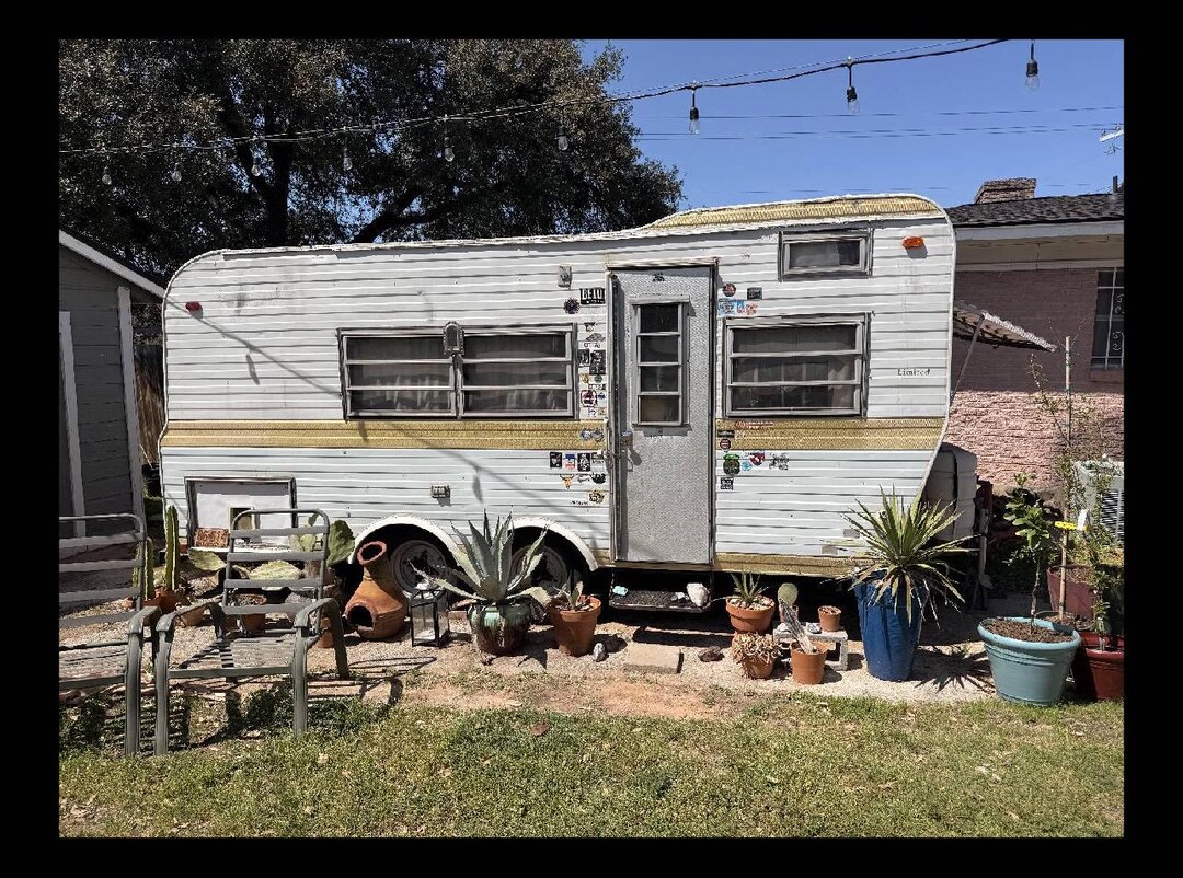 Mobile Home Trailer Commission Painting Art on Velvet - Etsy